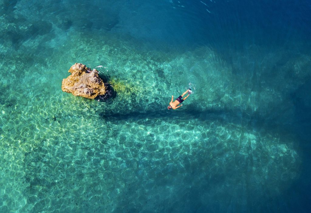 Qué ver en Nerja | Playas en Nerja | KAYAK