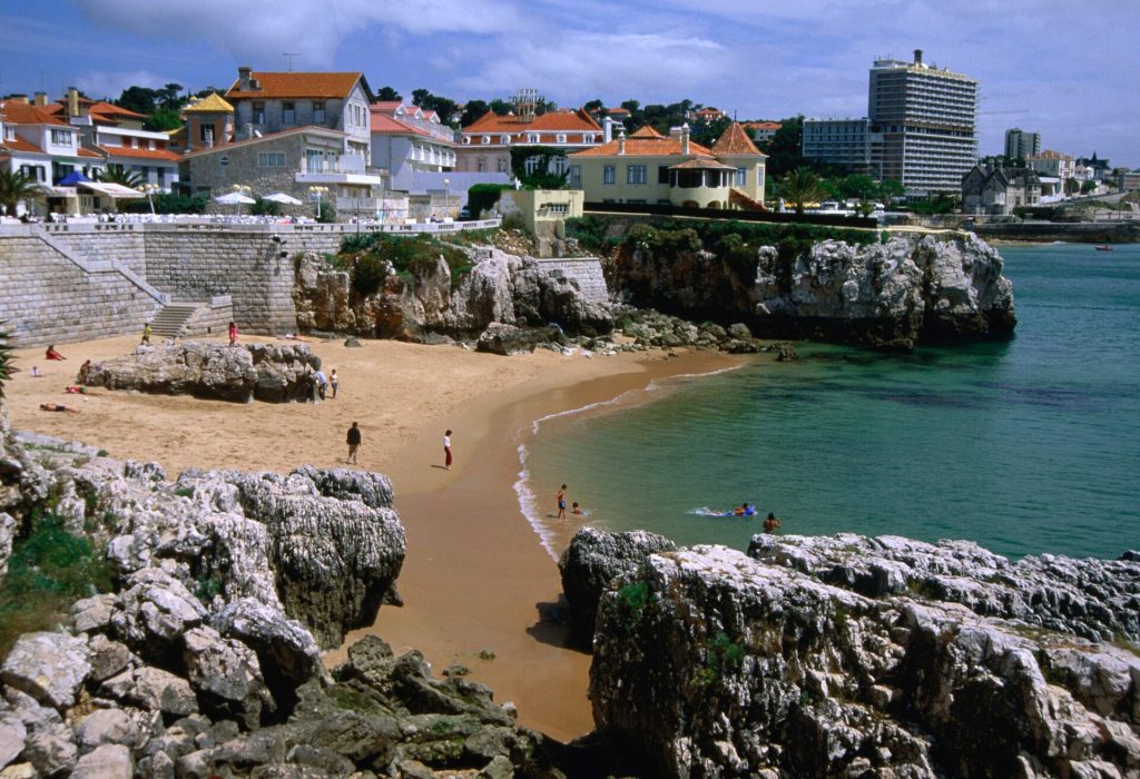 Disfruta en tu Escapada de las Mejores Playas de Lisboa | KAYAK