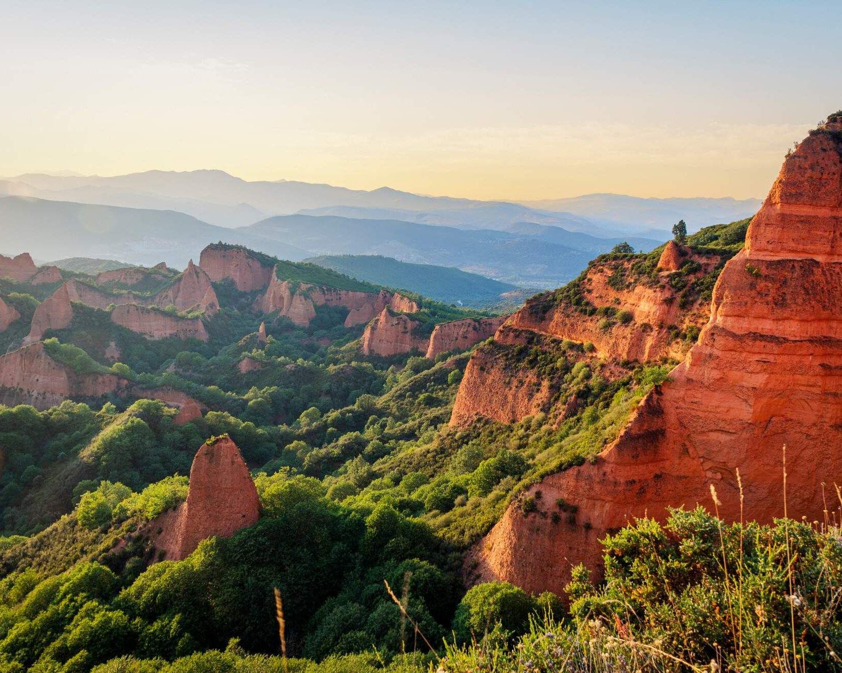 Disfruta en tu viaje de los parques naturales de España | KAYAK